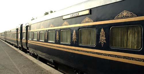 Top 10 Popular Trains in India by Travelkhana